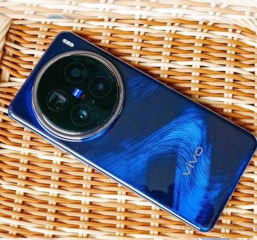 Vivo X200 Pro, 12/256 ГБ