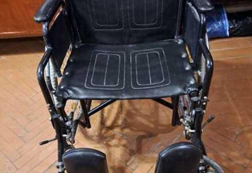 Инвалидное кресло складное