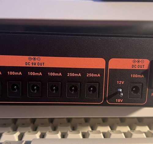 Блок питания педалборда Joyo JP-04 Power Supply