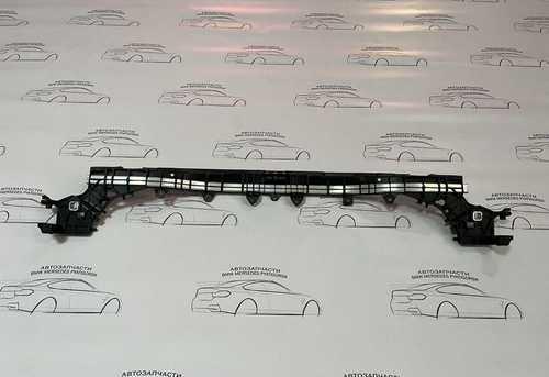 Поперечная планка решетки радиатора Mercedes W205