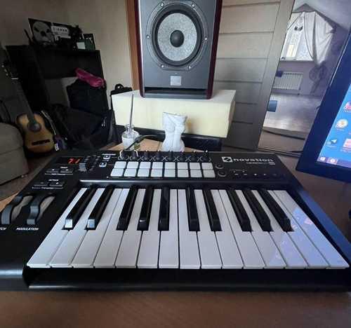 Midi клавиатура novation launchkey25