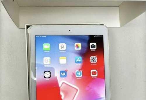iPad air 32gb+сим+чехол
