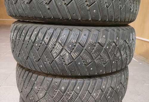 Goodyear 4x4 UG Ice Navi 15/10 R15
