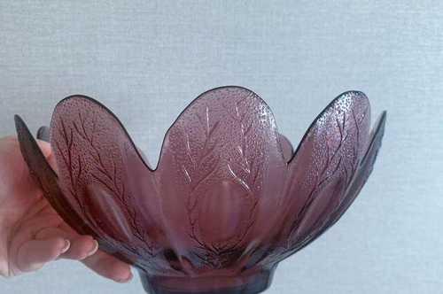 Фиолетовая ваза для фруктов цветное стекло СССР