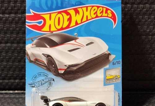 Hot Wheels Aston Martin Vulkan/Factory Fresh