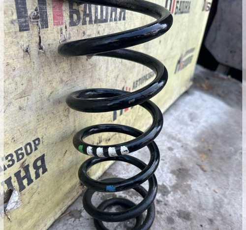 Пружина передняя Mercedes C-Class W205 274.910