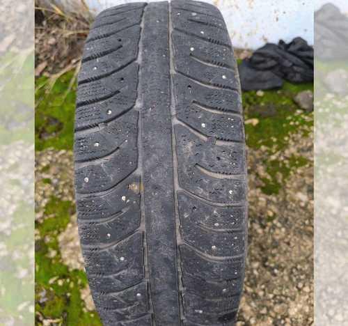 Bridgestone Ice Cruiser 7000S 185/65 R14