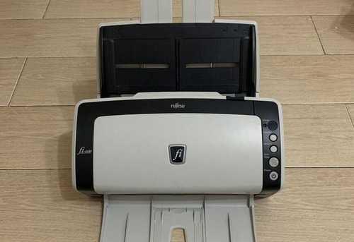 Компактный сканер Fujitsu fi-6140