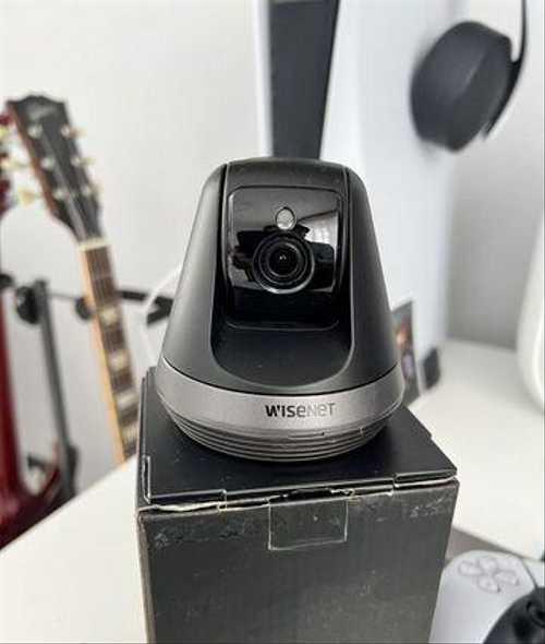 Видеоняня Wisenet SmartCam Wi-Fi SNH-V6410PN