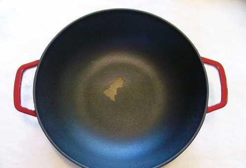 Чугунная сковорода жаровня Kuchenland 30 см. эмаль