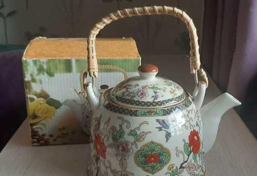 Чайник заварочный фарфоровый