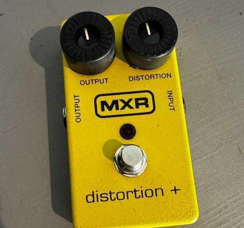 Гитарная педаль mxr  distortion