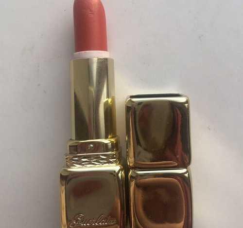 Помада guerlain kiss kiss