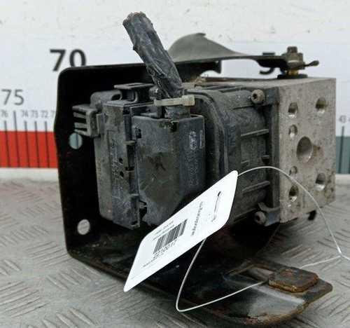 Блок ABS для Renault Scenic 1 7701052726