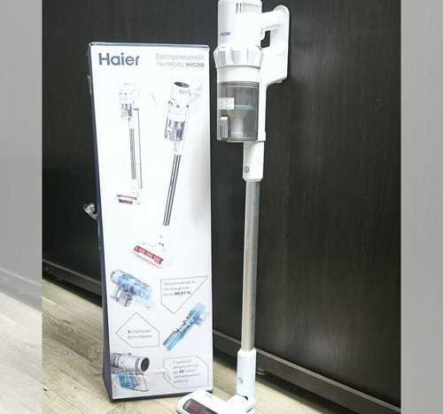 Вертикальный пылесос Haier HVC250