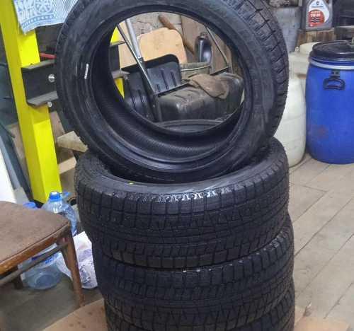 Bridgestone Blizzak Revo GZ 225/50 R17 94E