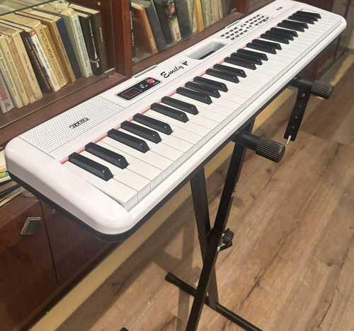 Синтезатор emily piano EK-7