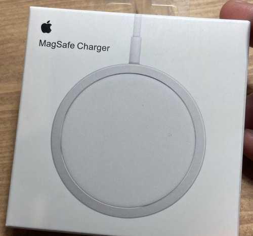 Беспроводная зарядка Apple magsafe charger