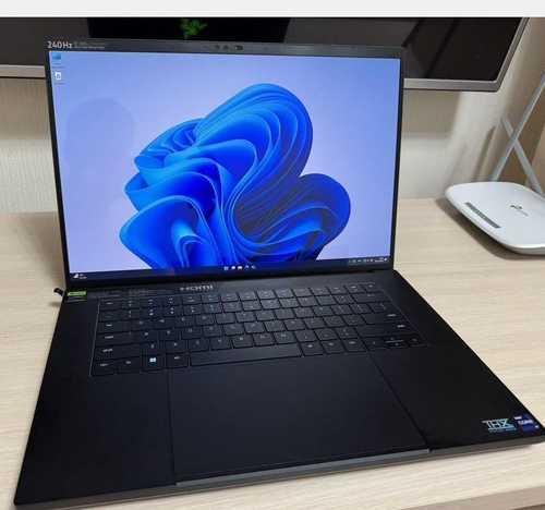 Razer Blade 16 RTX4080 oled