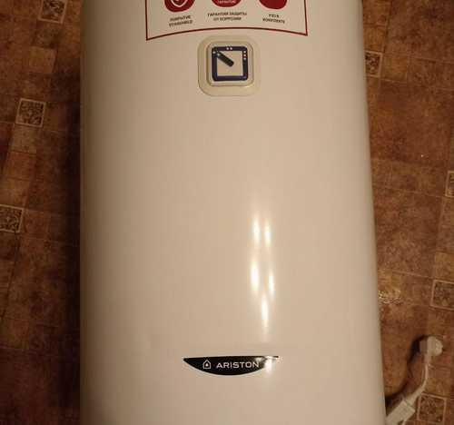 Водонагреватель 100 ariston