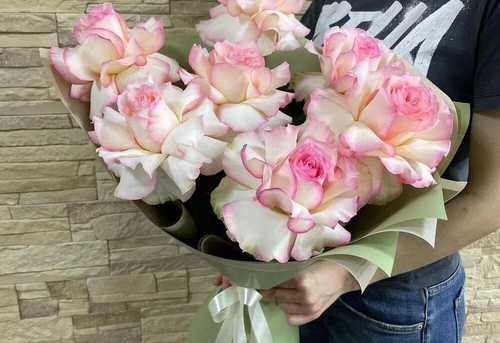 Букет цветов из 7 французских роз, доставка цветов