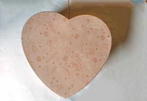 Коробка подарочная сердце розовая 28х24 см