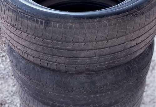 Yokohama BluEarth E70 215/55 R17