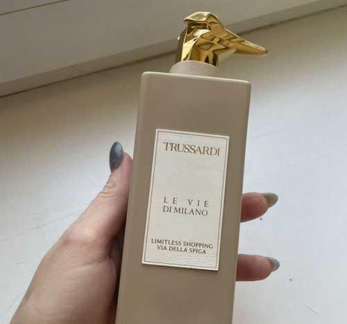 Trussardi limitless shopping via della spiga