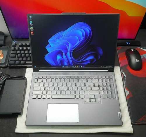 Lenovo Legion Slim 5 RTX 4070 / 7 7840HS 32GB 1TB