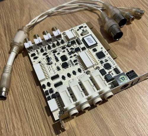 Студийная звуковая карта ESI Julia PCI