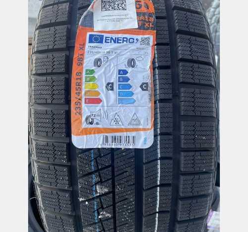 Tracmax X-Privilo S360 235/45 R18 98T