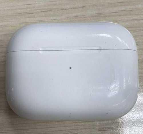 Кейс от apple airpods pro