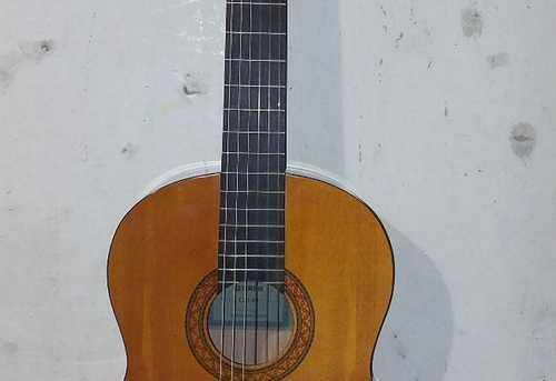 Акустическая гитара yamaha cm40