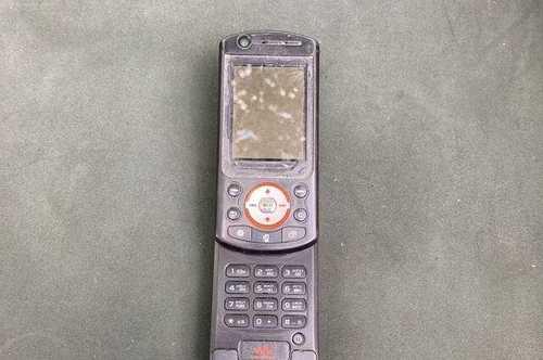 Телефон Sony Ericsson W 900