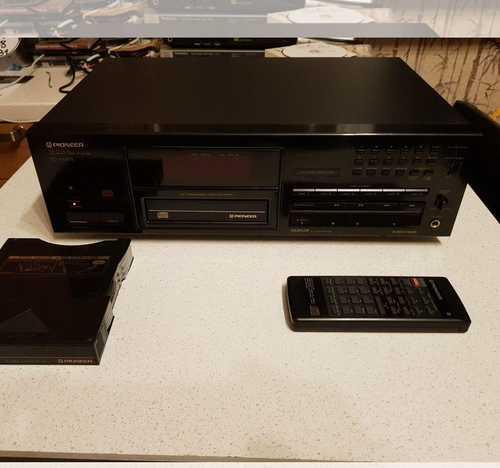 Проигрыватель CD Pioneer PD-M701 Япония 220 вольт