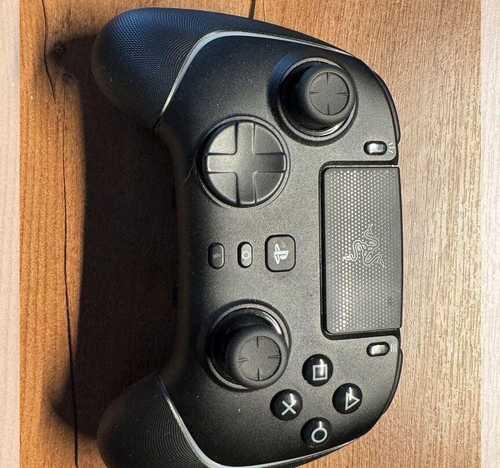 Джойстик Razer Wolverine v2 PRO для PS5