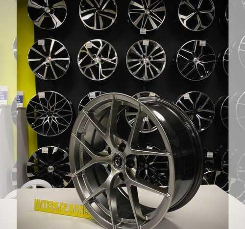 8*18 Replica HRE REW030 5x114,3 ET35 D73,1 HB