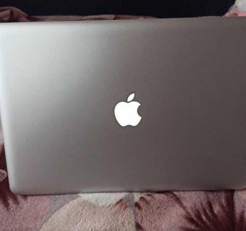 Apple macbook pro 15. i7