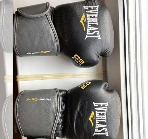 Боксерские перчатки everlast