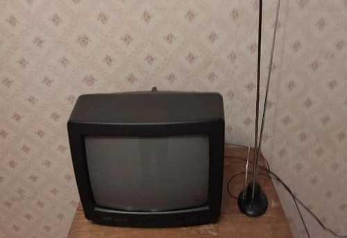 Телевизор JVC, с пультом
