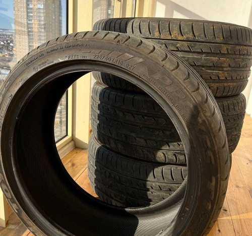 Toyo Proxes T1 Sport 225/40 R18 92Y