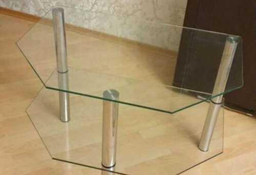 Стеклянный столик