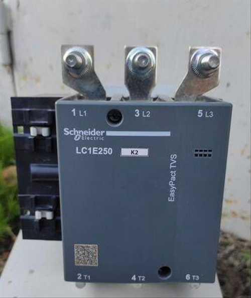 Контактор schneider electric 250А, 230V