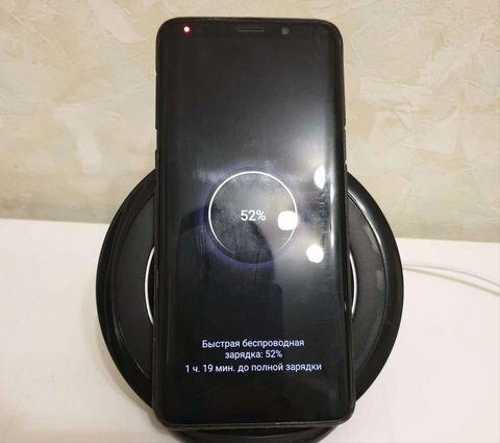 Беспроводная зарядка Samsung EP-NG930