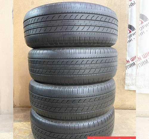 Goodyear EfficientGrip SUV 4x4 215/60 R17 91L