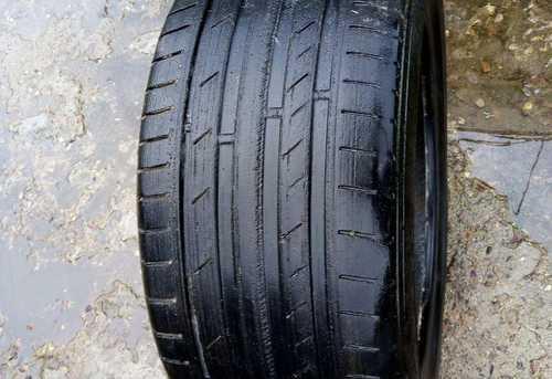 Kumho Ecsta PS71 235/45 R17