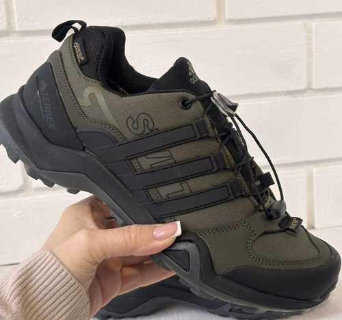 Новые мужские зимние кроссовки Adidas термо 42