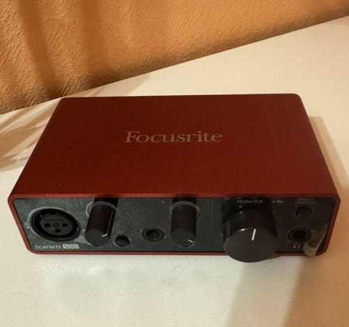 Звуковая карта focusrite scarlett solo 3rd gen