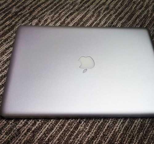 Apple macbook pro i7 8gb