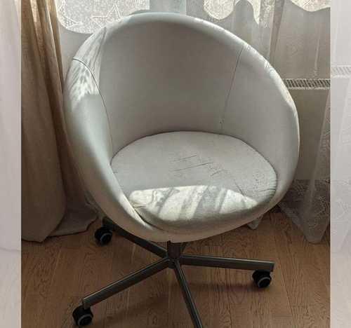 Кресло IKEA скрувста белое